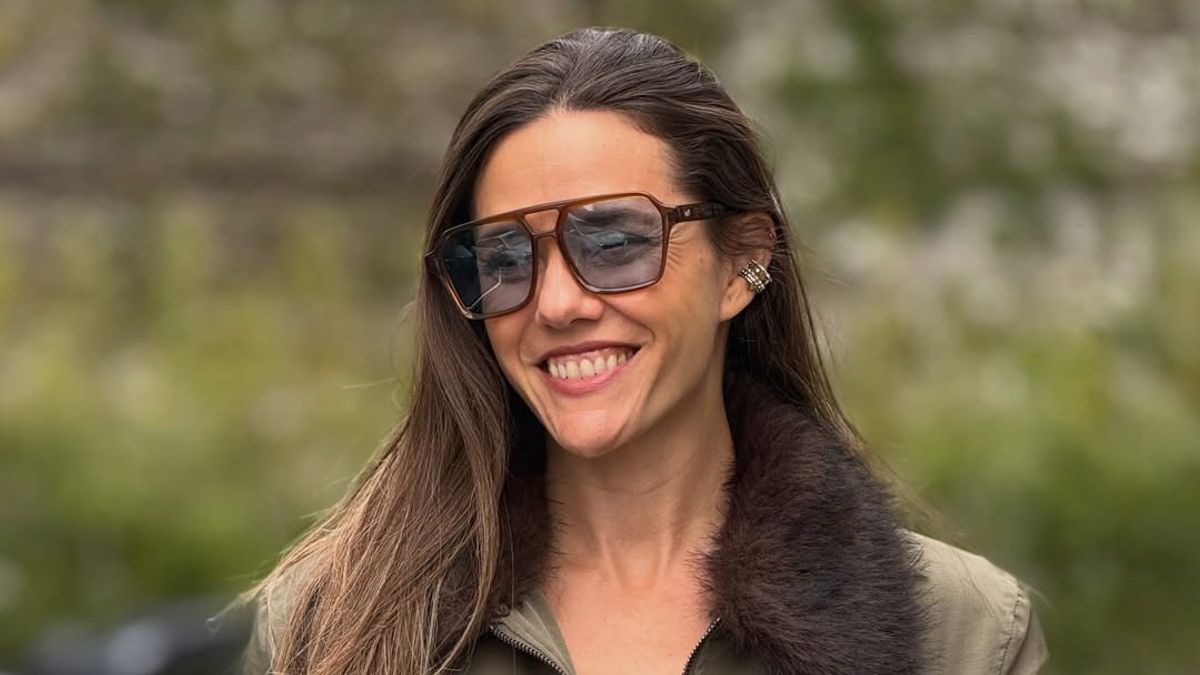 Luciana Rubinska eligió el color verde en tendencia y lo combinó a la ...