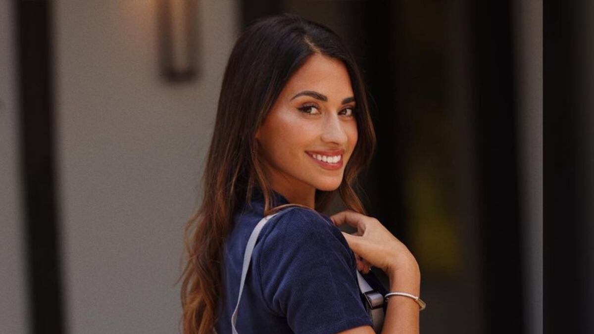 El impactante look de Antonela Roccuzzo con piernas a la vista que ...