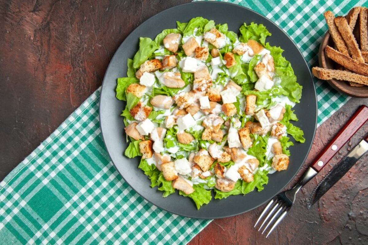Fresca y deliciosa: la receta imperdible de ensalada César vegana en 3 ...