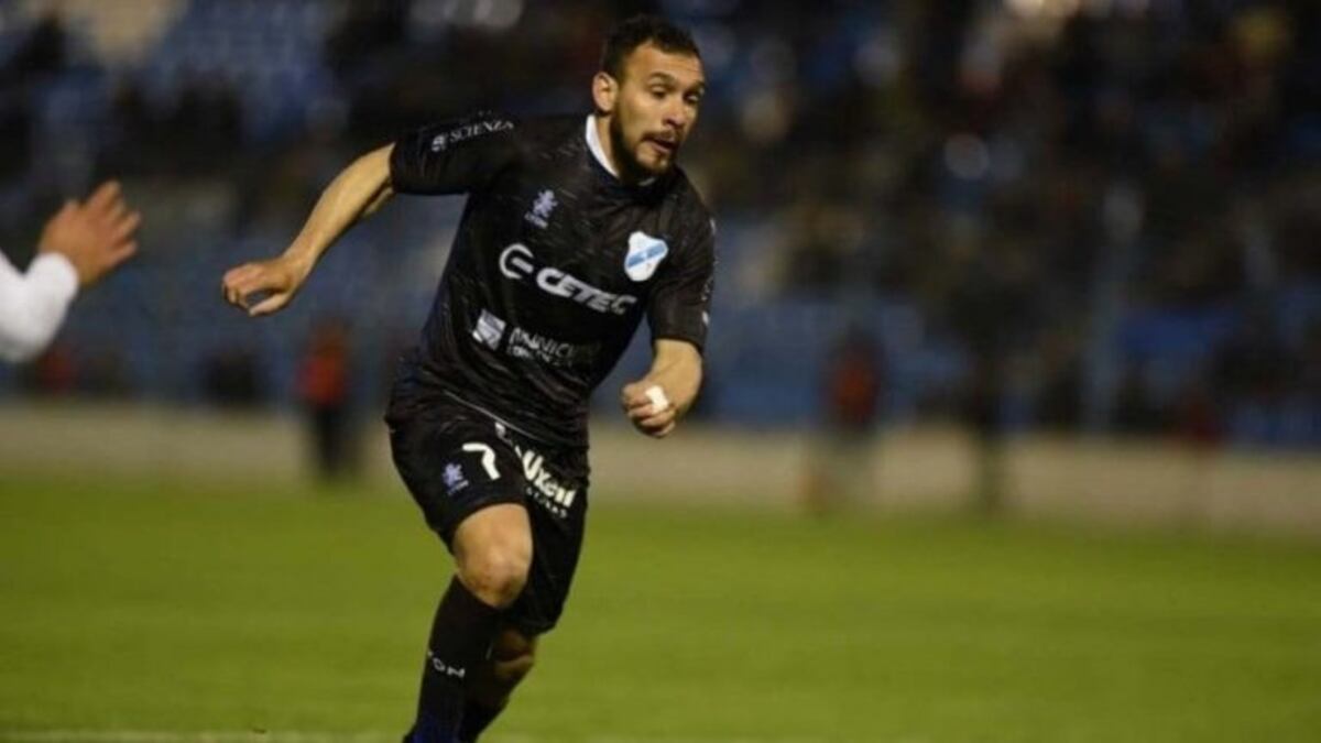 Lucas Mancinelli se transformó en el segundo refuerzo de Patronato