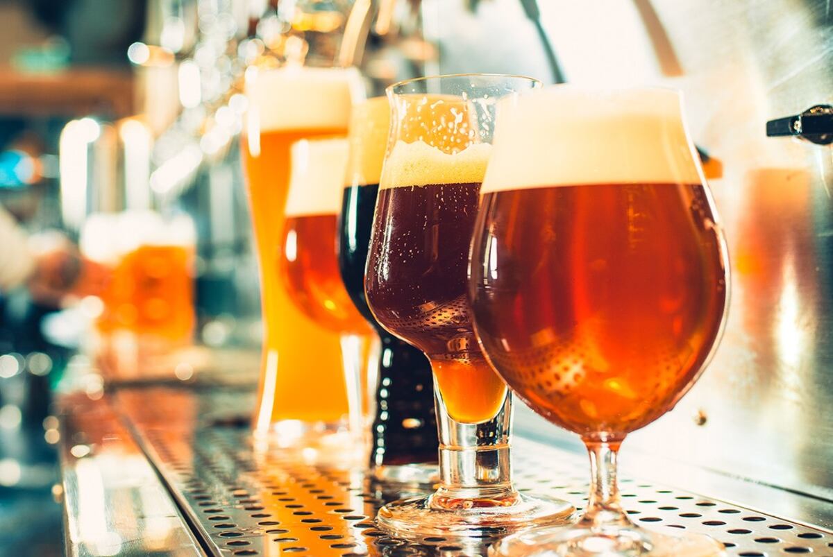 Cerveza IPA: a qué sabe, cuál es su origen, cómo maridarla y en qué se ...