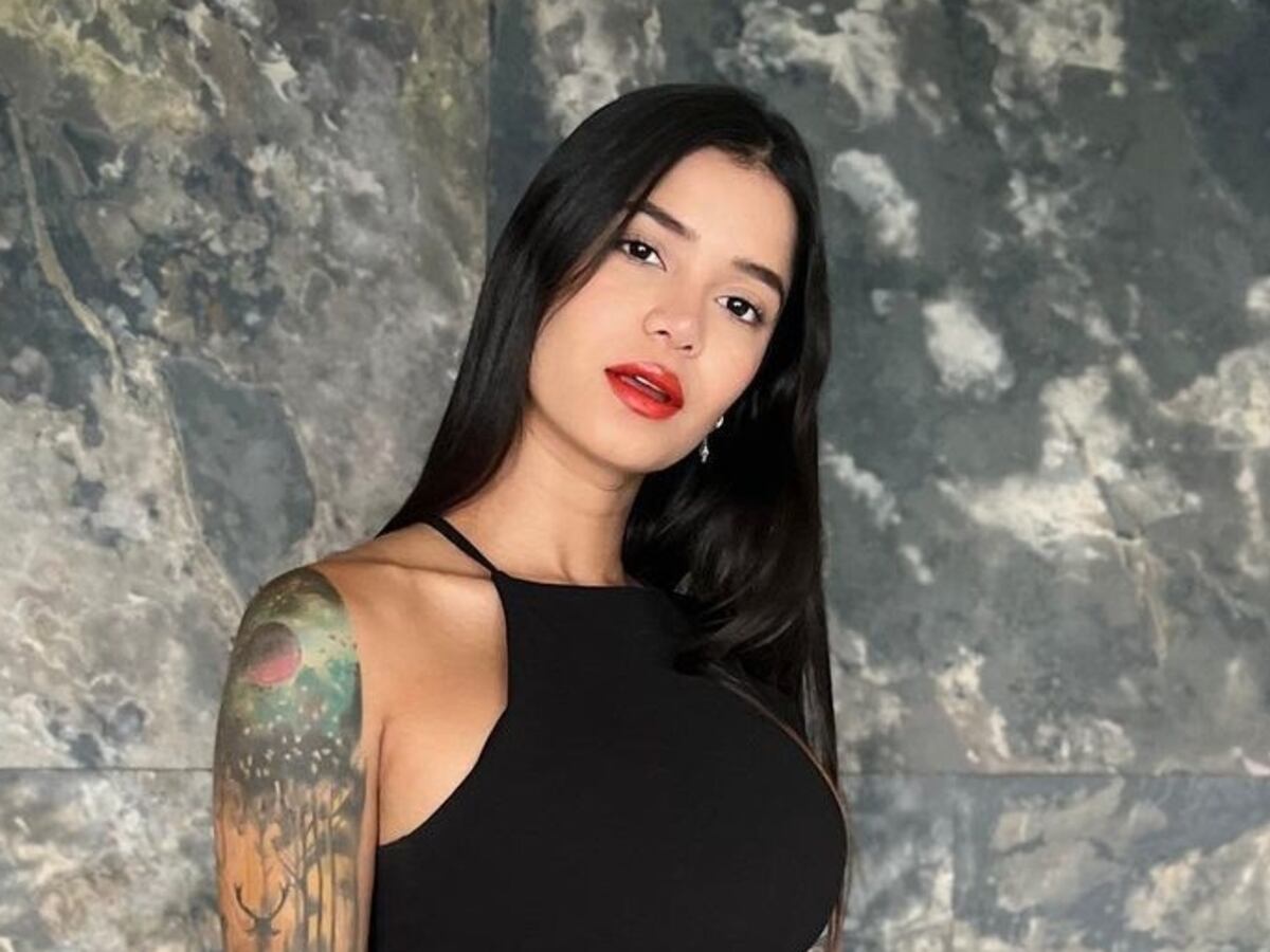 Jenn Muriel enamoró a sus fanáticos en corpiño y con un palazzo con ...
