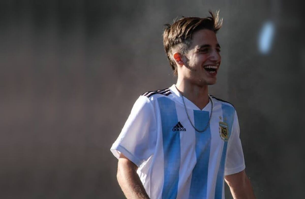 Wos en el Estadio UNO de La Plata: un flow demasiado argentino