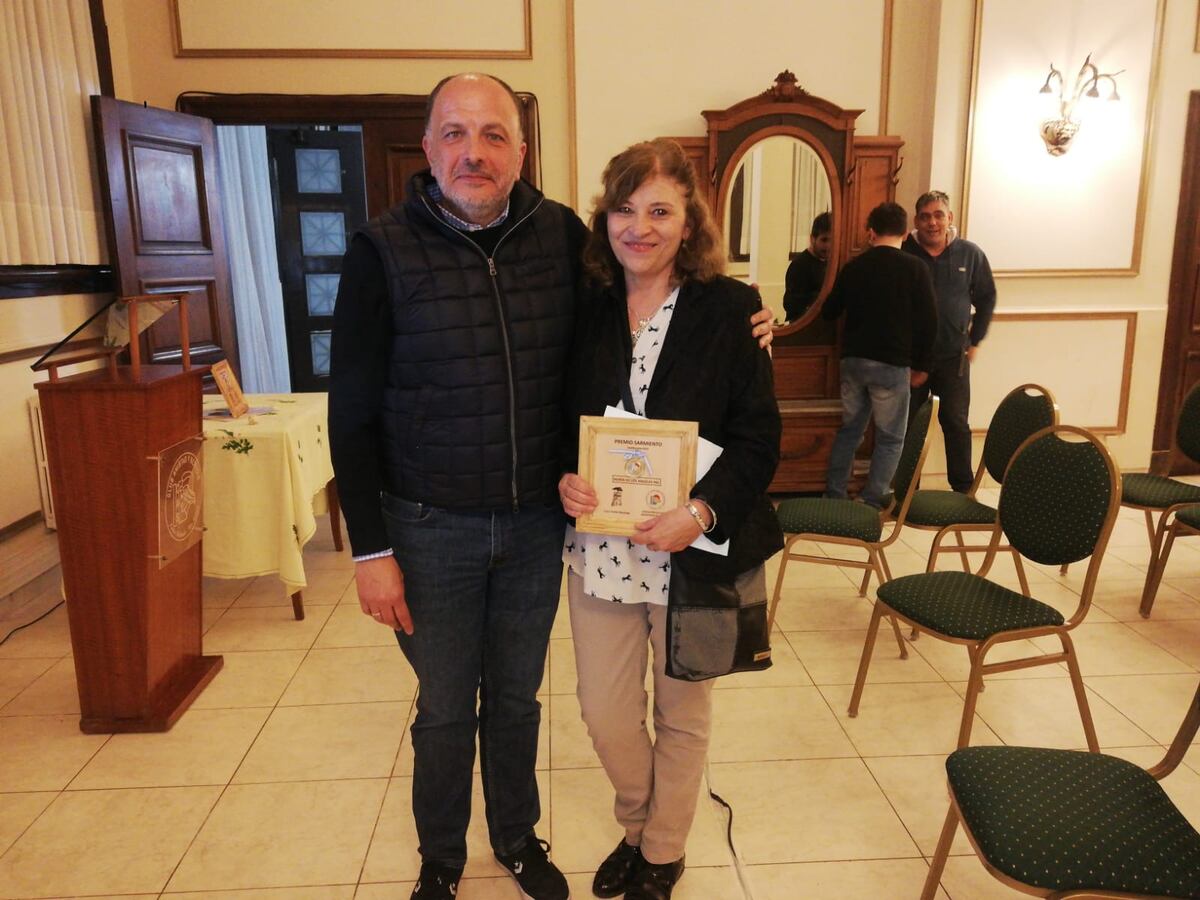 Pablo Garate estuvo presente en la entrega del premio “Domingo Faustino ...