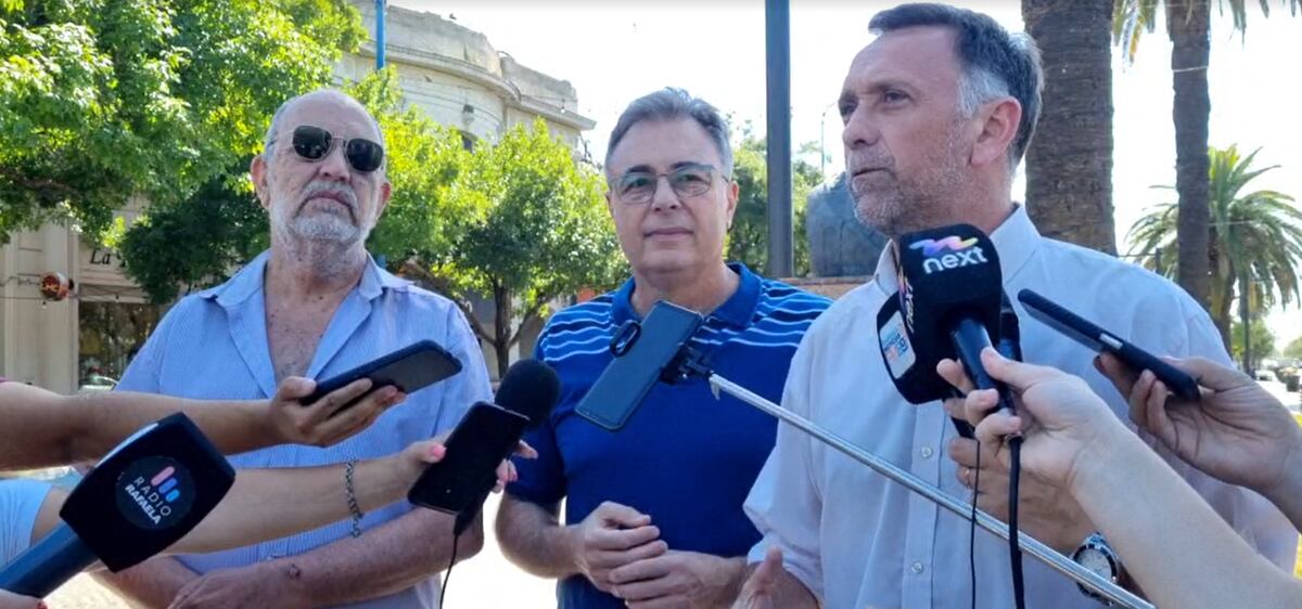 Luis Castellano retomó la actividad pública y recorrió los canteros del ...