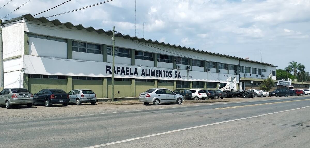 Rafaela Alimentos mantendrá la suspensión del personal hasta fin de mes