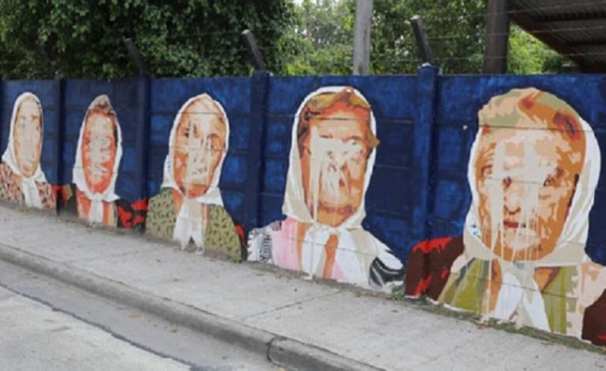 Avellaneda: taparon con pintura un mural de las Madres de Plaza de Mayo