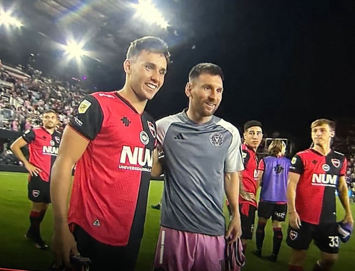 Augusto Schott, el futbolista de Arroyito que enfrentó a Lionel Messi y ...